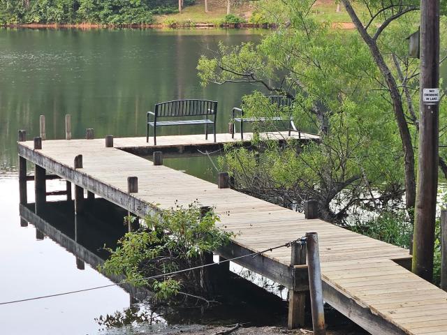 6049 Lakeside Drive