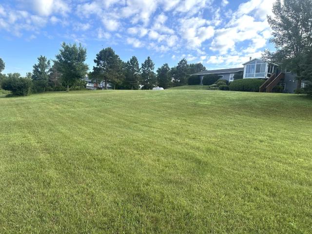 6049 Rolling Hills Drive SW