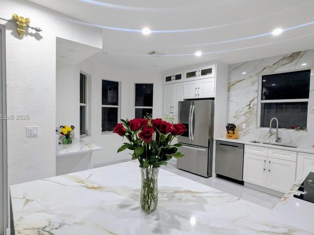 6049 SW 165th Ave, Miami, FL 33193 | MLS #A11863