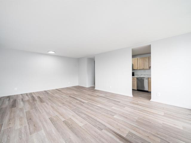 6040 Blvd East # 5M