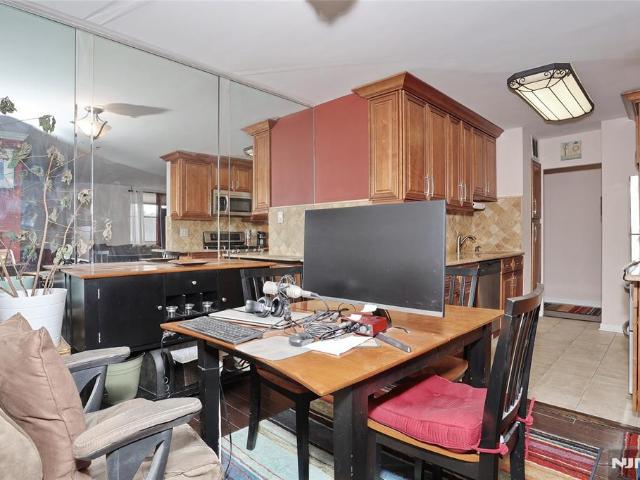 6040 Boulevard, Unit 8H, West New York, NJ 07093 | MLS #26001 | Compass