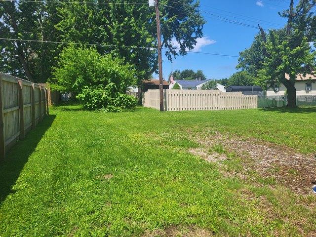 6040 Johnson Rd, Coloma, MI 49038