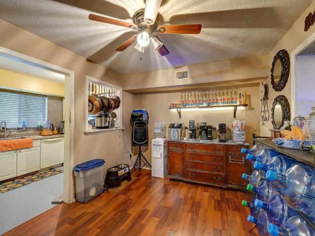6041 Hoover Drive