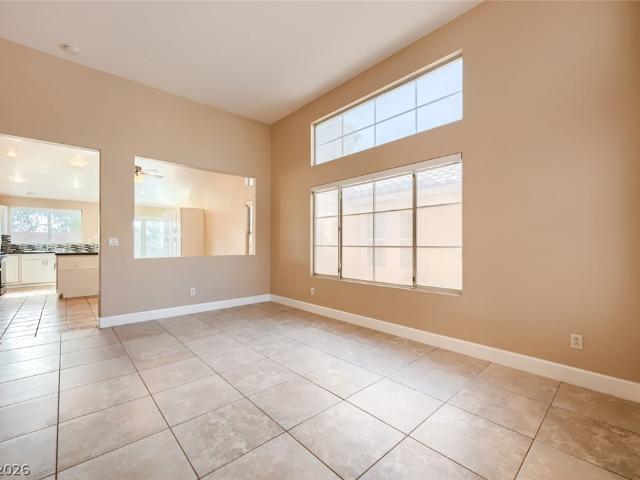 6042 Evening View Street