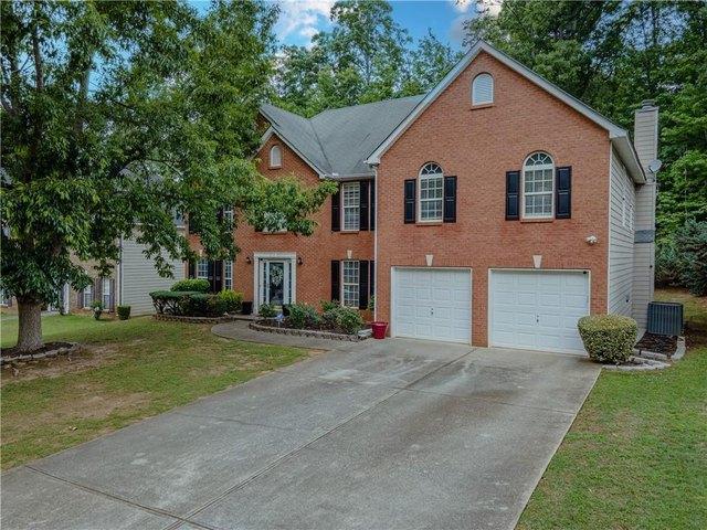 6042 Fairington Farms Ln, Lithonia, GA 30038