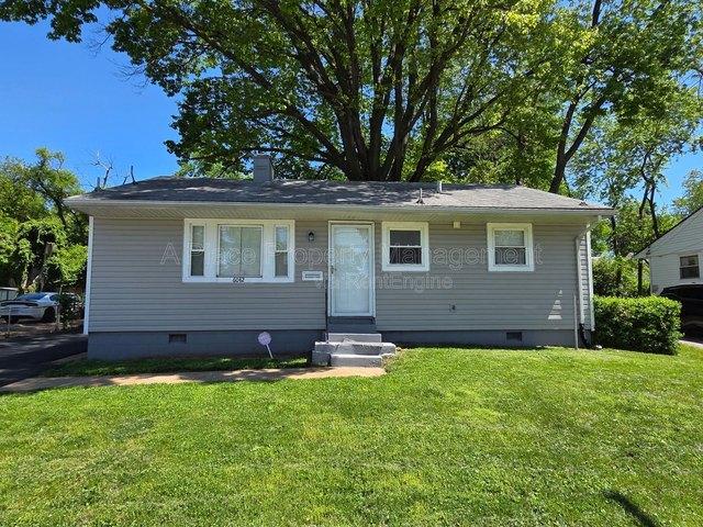 6042 Hancock Ave, Berkeley, MO 63134
