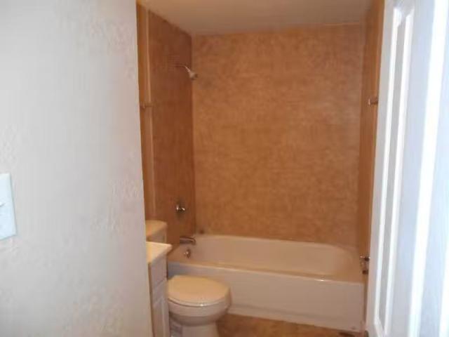 60437007 85 Bluff Rd