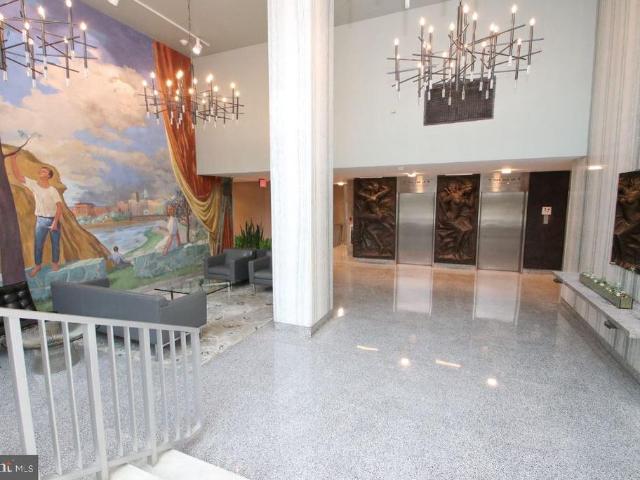 604 36 S Washington Square # 2809