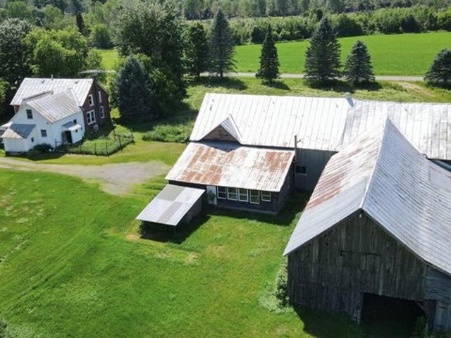 604 606 Lamberton Rd, Mooers Forks, NY 12959
