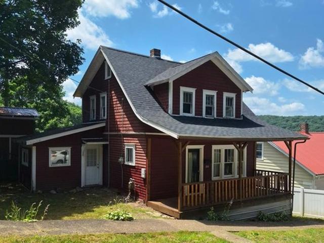 604 Cornplanter Ave, Oil City, PA 16301