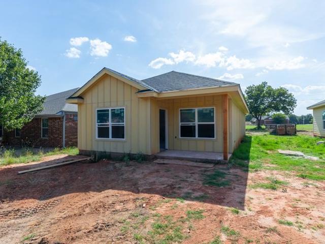604 Cedar St, Clyde, TX 79510