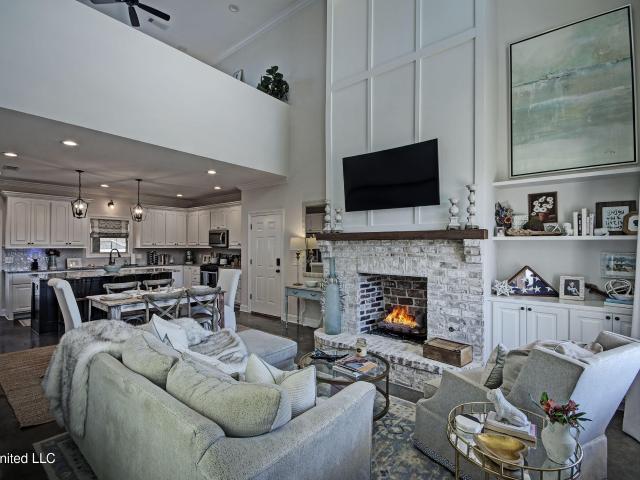 604 Chambord Drive