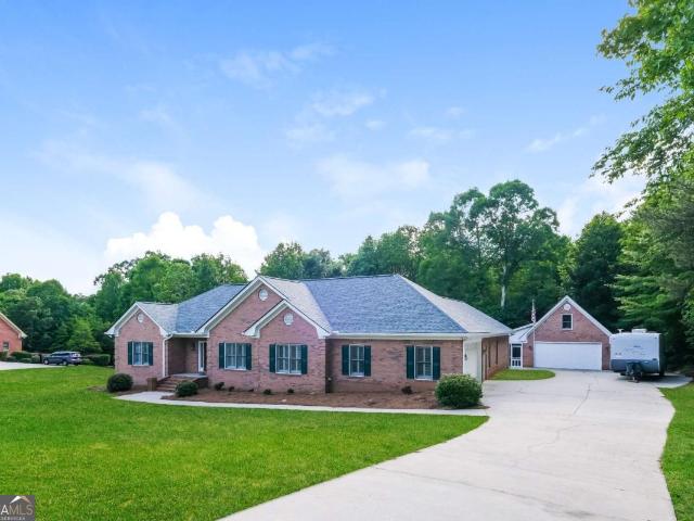 604 Clearwater Court
