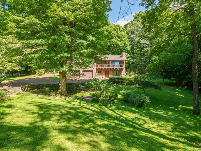 604 Crestland Dr