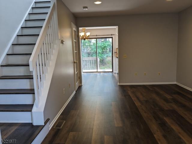 604 Almond Ct