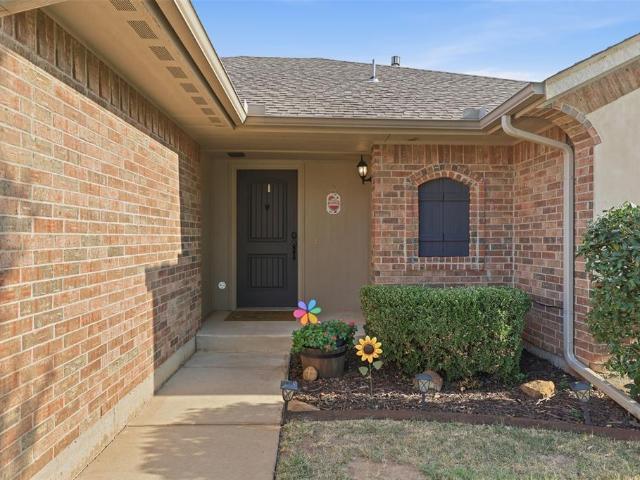 604 Apple Tree Lane