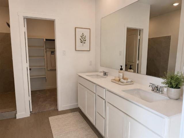 604 Arabian Ln, Aubrey, TX 76227 | MLS #21284