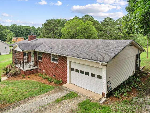604 Archibald Road