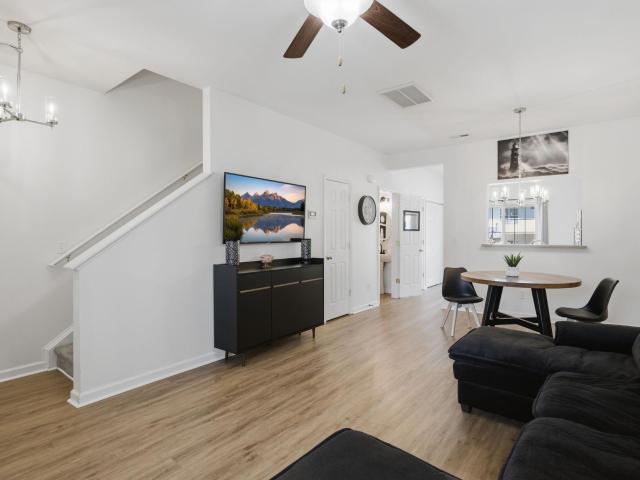 604 Graythorn Lane