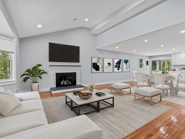 604 Dover Rd, Westwood, MA 02090