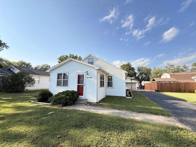 604 E Moore St, Boonville, IN 47601