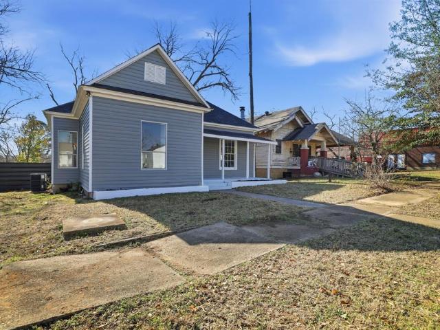 604 E Morton St, Denison, TX 75021 | MLS #21124