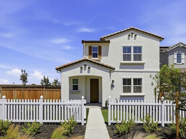 604 E Salamanca Ln, Mountain House, CA 95391