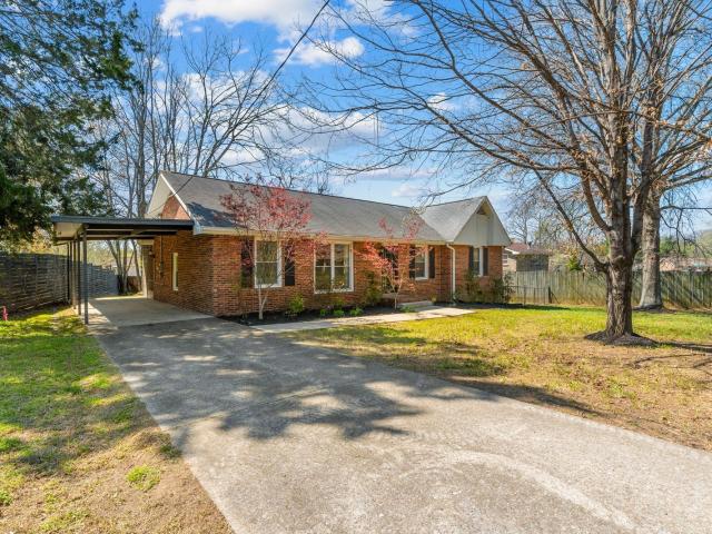 604 Highland View Ct