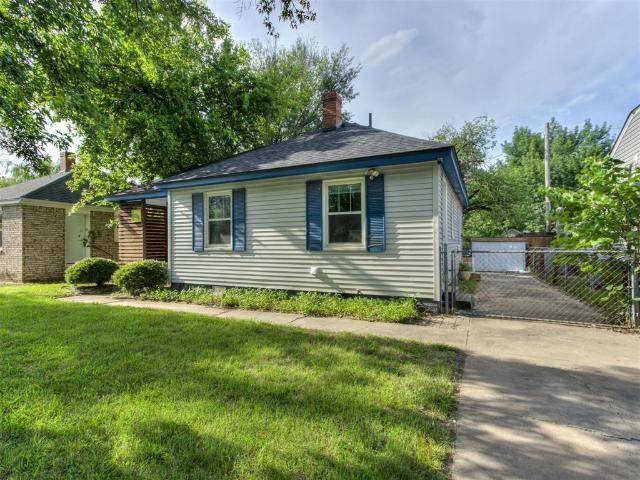 604 Iowa Street