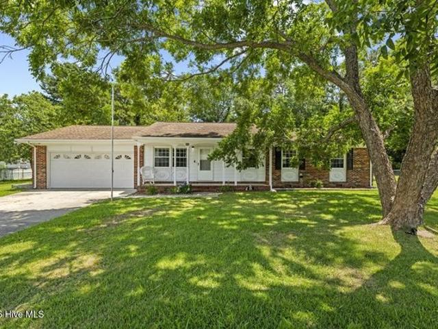 604 Oakwood Ave, Jacksonville, NC 28546