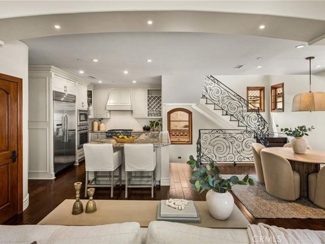604 1/2 Marigold Ave Unit B, Corona Del Mar, CA 92625