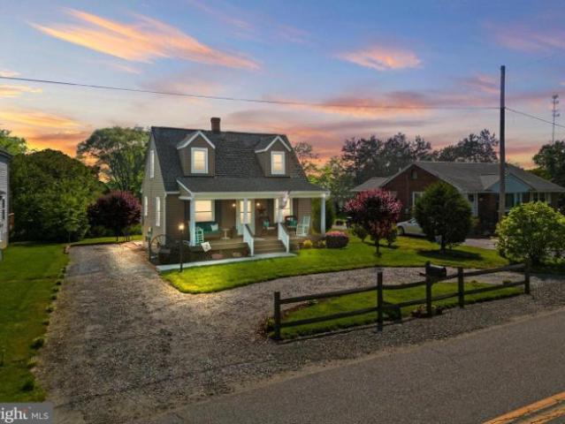 604 Melchers Dr, Fredericksburg, VA 22405