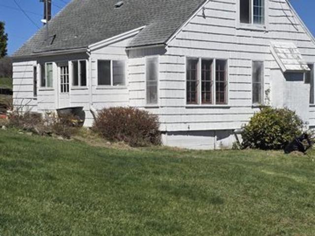 604 N 7th St, Klamath Falls, OR 97601