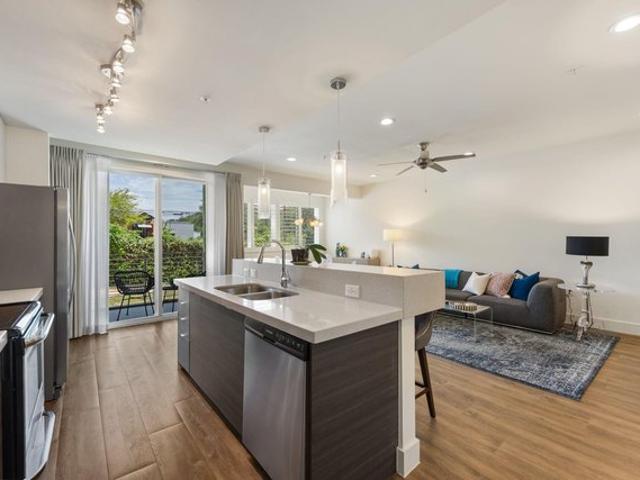 604 N Bluff Dr Unit 144, Austin, TX 78745