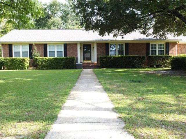 604 N Pinecrest Dr, Goldsboro, NC 27534