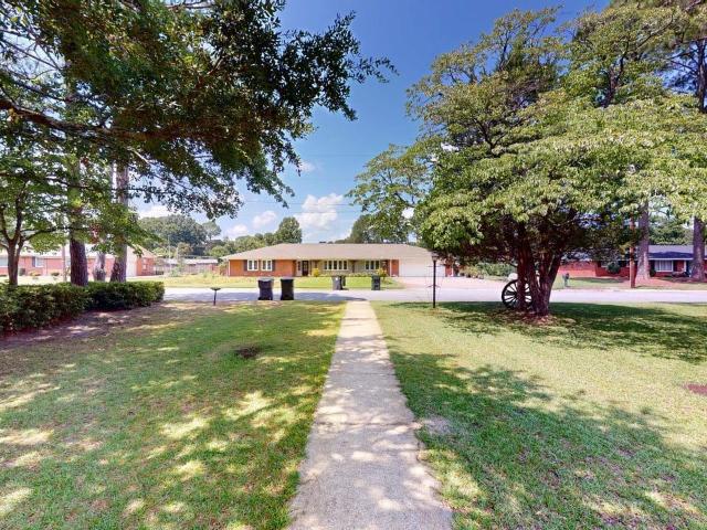 604 N Pinecrest Drive