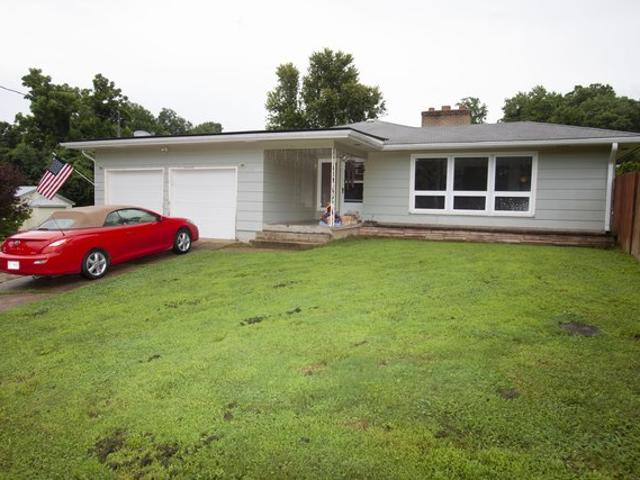 604 Norman St, Ava, MO 65608