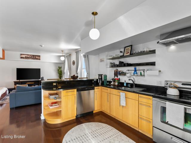 604 S 3rd St 806