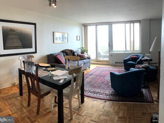 604 36 S Washington Square # 1309