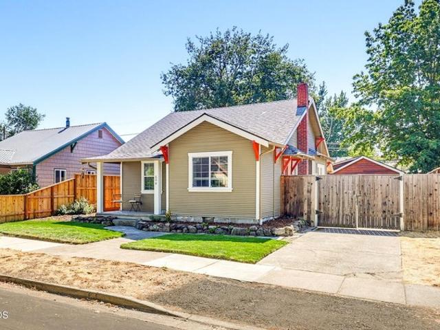 604 S Ivy St, Medford, OR 97501