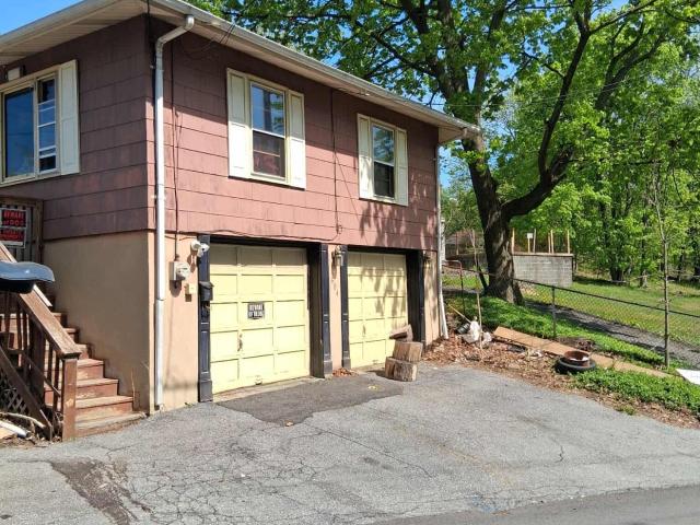 604 Snyder Street