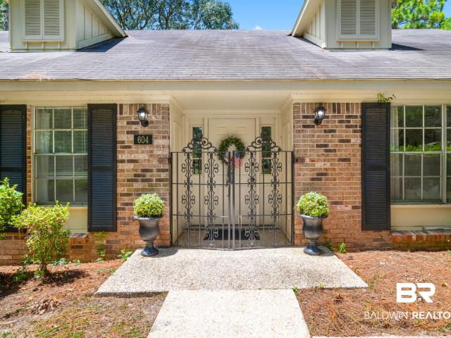 604 Southern Way