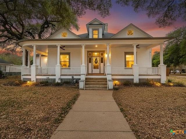 604 Saint Michael St, Gonzales, TX 78629