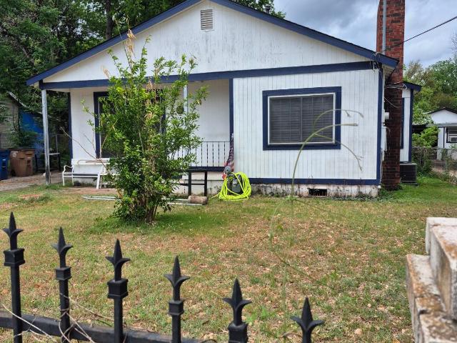 604 Springdale Rd, Austin, TX 78702 | MLS #5757 | Compass