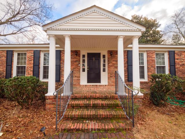 604 Powder House Road SE