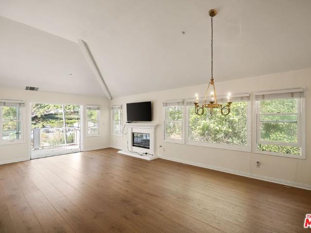 604 Palisades Drive