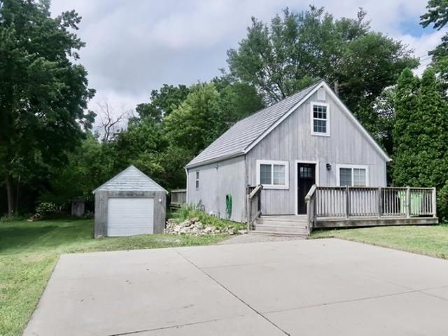 604 Rock River Ave, Waupun, WI 53963