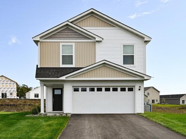 604 Redwood Loop N, Cambridge, MN 55008