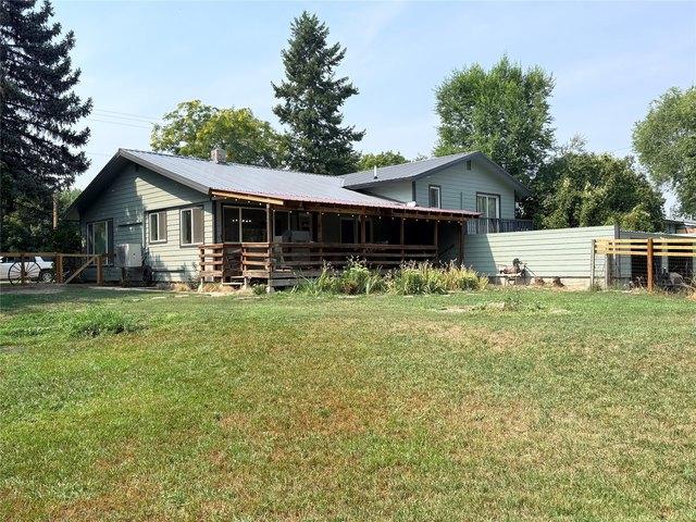 604 W 3rd St, Plains, MT 59859