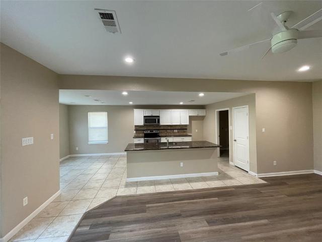 604 W Willis St, Alvin, TX 77511 | MLS #10472 | Compass